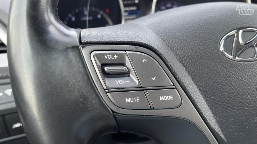 Melns Hyundai Santa Fe 2017 Marijampole, ar dzinēja tilpumu 2.20 L un nobraukumu 153 tūkst. km par 13200 €, foto 8 vietnē AUTOMOTO.COM.LV