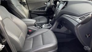 Melns Hyundai Santa Fe 2017 Marijampole, ar dzinēja tilpumu 2.20 L un nobraukumu 153 tūkst. km par 13200 €, foto 14 vietnē AUTOMOTO.COM.LV