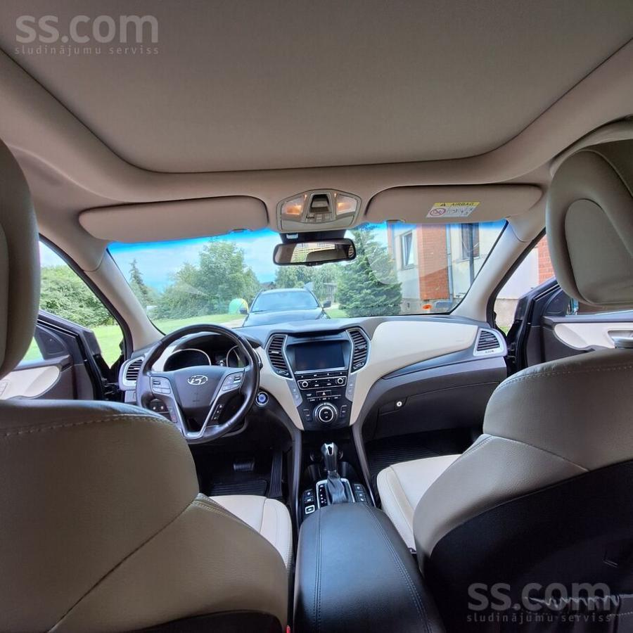 Black Hyundai Santa Fe 2018 in Tukums, with an engine capacity of 2.20 L and mileage of 200 thousand km for 16500 €, photo 23 on AUTOMOTO.COM.LV