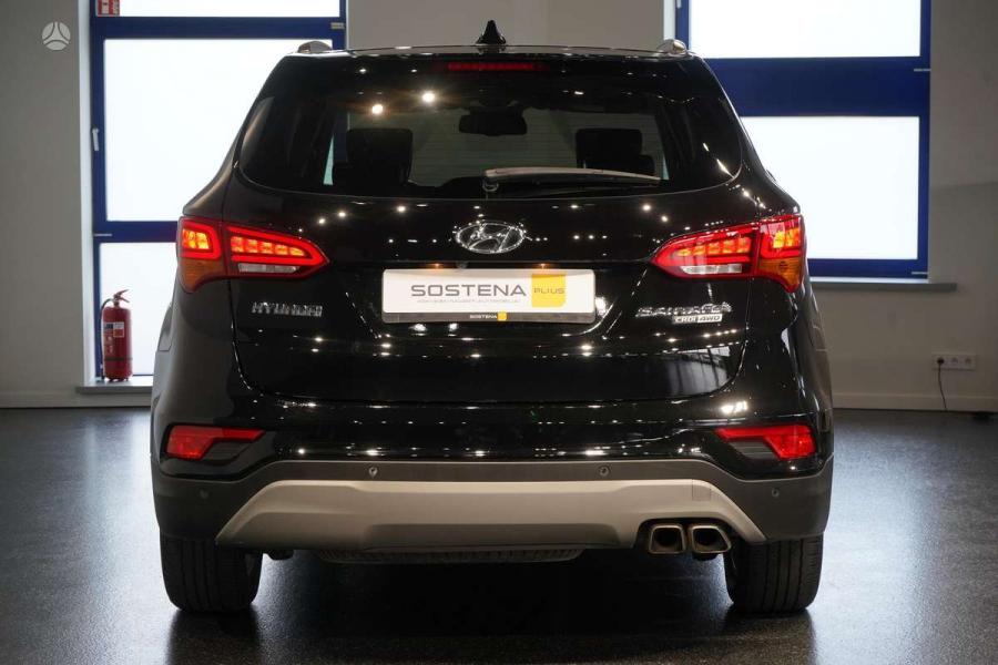 Melns Hyundai Santa Fe 2018 Viļņa, ar dzinēja tilpumu 2.20 L un nobraukumu 170 tūkst. km par 14900 €, foto 7 vietnē AUTOMOTO.COM.LV