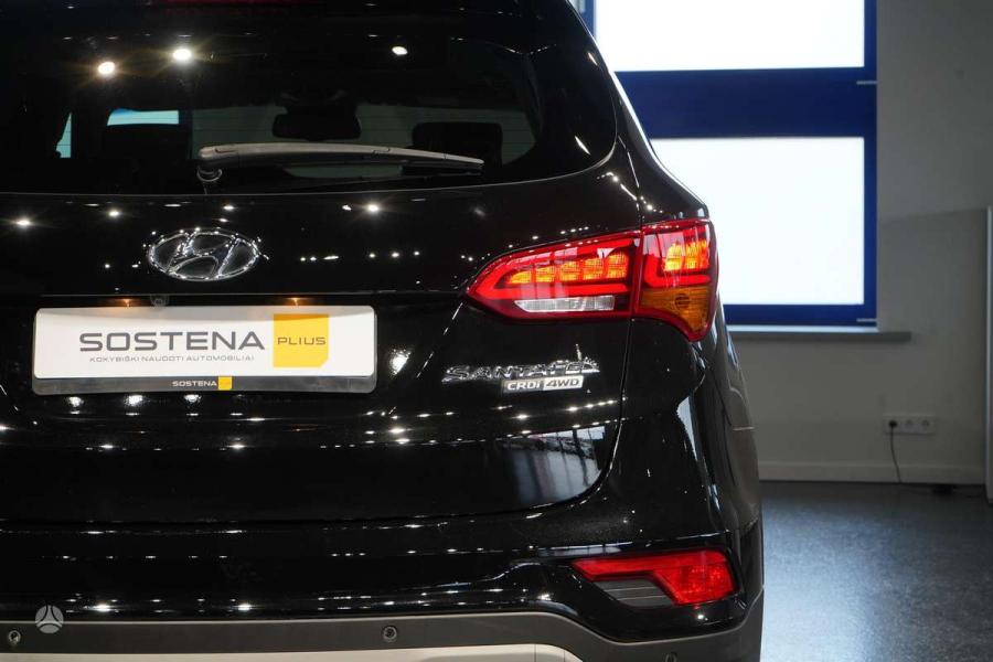 Melns Hyundai Santa Fe 2018 Viļņa, ar dzinēja tilpumu 2.20 L un nobraukumu 170 tūkst. km par 14900 €, foto 8 vietnē AUTOMOTO.COM.LV