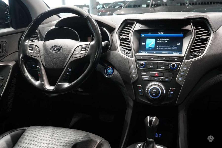 Melns Hyundai Santa Fe 2018 Viļņa, ar dzinēja tilpumu 2.20 L un nobraukumu 170 tūkst. km par 14900 €, foto 18 vietnē AUTOMOTO.COM.LV