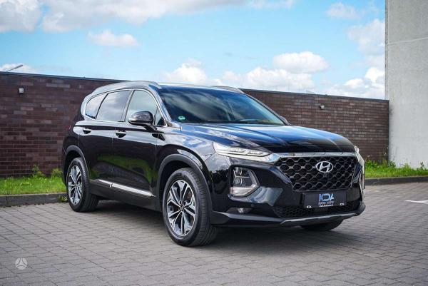 Melns Hyundai Santa Fe 2019 Marijampole, ar dzinēja tilpumu 2.20 L un nobraukumu 162 tūkst. km par 21450 €, foto 1 vietnē AUTOMOTO.COM.LV