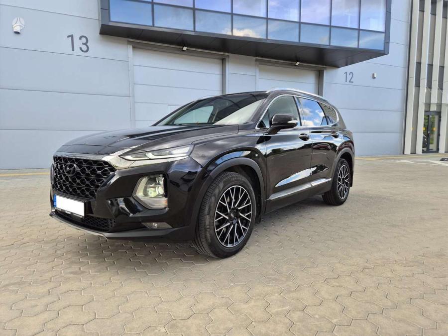 Melns Hyundai Santa Fe 2019 Viļņa, ar dzinēja tilpumu 2.20 L un nobraukumu 109 tūkst. km par 21700 €, foto 1 vietnē AUTOMOTO.COM.LV