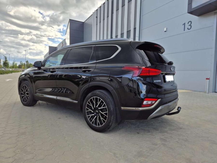 Melns Hyundai Santa Fe 2019 Viļņa, ar dzinēja tilpumu 2.20 L un nobraukumu 109 tūkst. km par 21700 €, foto 8 vietnē AUTOMOTO.COM.LV