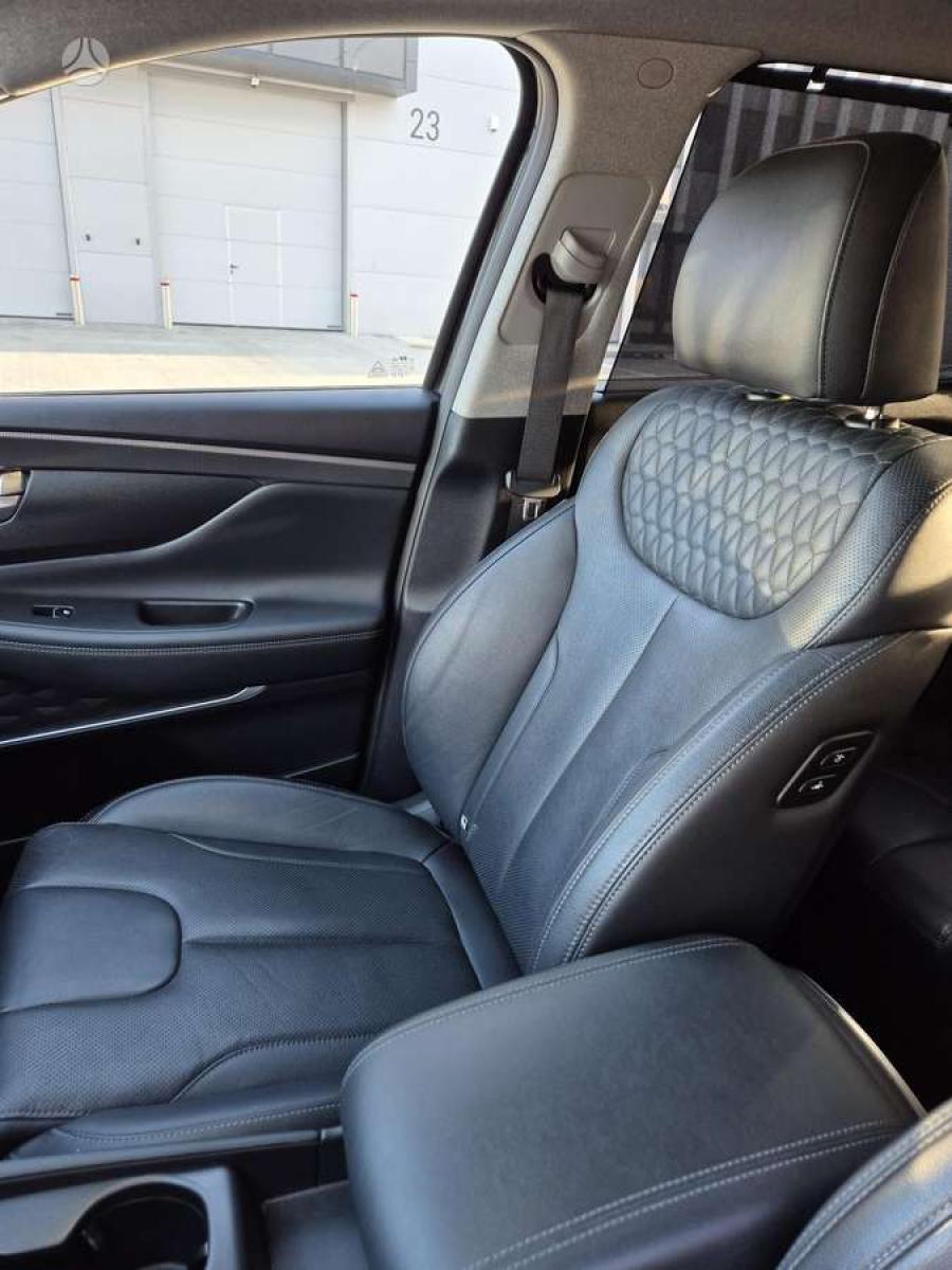 Melns Hyundai Santa Fe 2019 Viļņa, ar dzinēja tilpumu 2.20 L un nobraukumu 109 tūkst. km par 21700 €, foto 18 vietnē AUTOMOTO.COM.LV