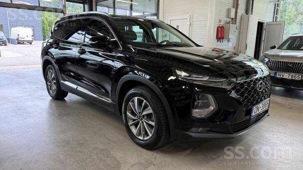 Melns Hyundai Santa Fe 2020 Rīga, ar dzinēja tilpumu 2.40 L un nobraukumu 55 tūkst. km par 24900 €, foto 6 vietnē AUTOMOTO.COM.LV