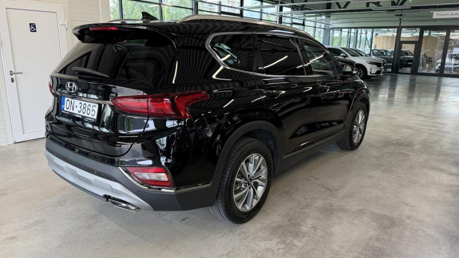 Melns Hyundai Santa Fe 2020 Rīga, ar dzinēja tilpumu 2.30 L un nobraukumu 55 tūkst. km par 2490000 €, foto 4 vietnē AUTOMOTO.COM.LV