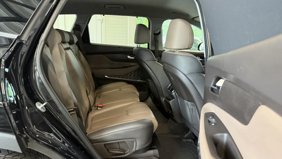 Melns Hyundai Santa Fe 2020 Rīga, ar dzinēja tilpumu 2.30 L un nobraukumu 55 tūkst. km par 2490000 €, foto 17 vietnē AUTOMOTO.COM.LV