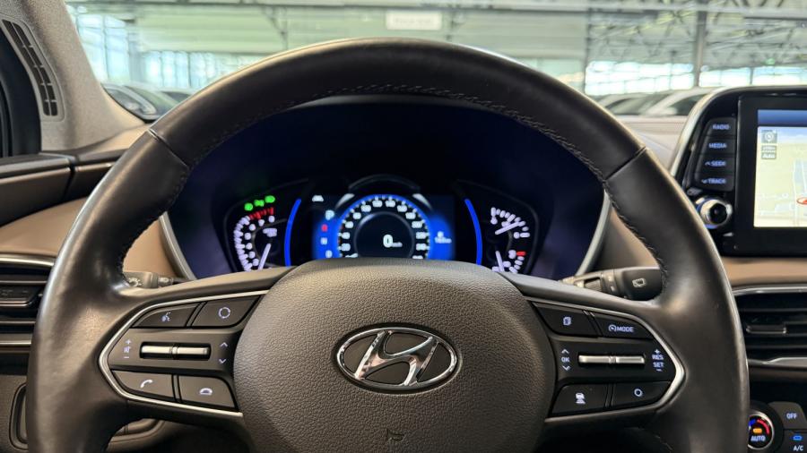 Melns Hyundai Santa Fe 2020 Rīga, ar dzinēja tilpumu 2.30 L un nobraukumu 55 tūkst. km par 2490000 €, foto 21 vietnē AUTOMOTO.COM.LV