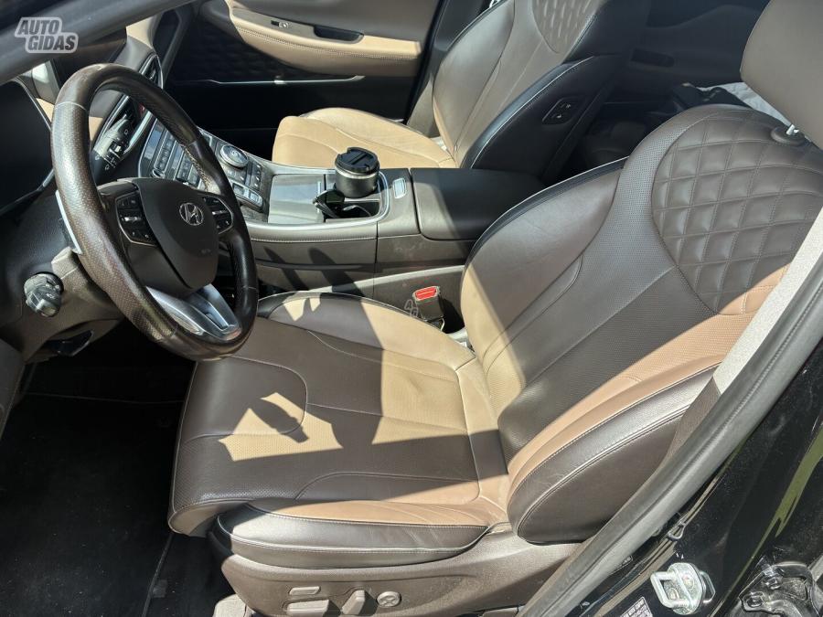 Melns Hyundai Santa Fe 2020 Viļņa, ar dzinēja tilpumu 1.60 L un nobraukumu 157 tūkst. km par 24900 €, foto 15 vietnē AUTOMOTO.COM.LV