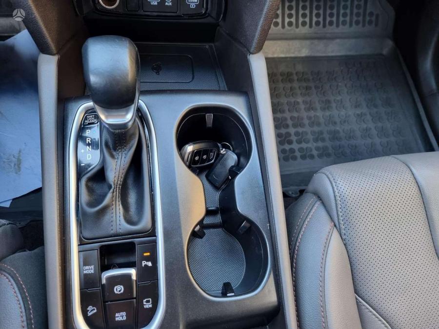 Melns Hyundai Santa Fe 2021 Rīga, ar dzinēja tilpumu 2.36 L un nobraukumu 83 tūkst. km par 23200 €, foto 17 vietnē AUTOMOTO.COM.LV