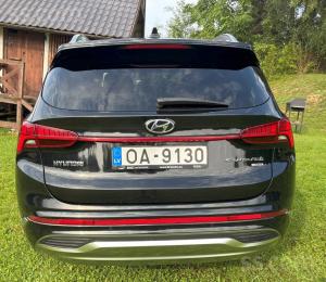 Melns Hyundai Santa Fe 2021 Rīga, ar dzinēja tilpumu 2.20 L un nobraukumu 133 tūkst. km par 27500 €, foto 6 vietnē AUTOMOTO.COM.LV