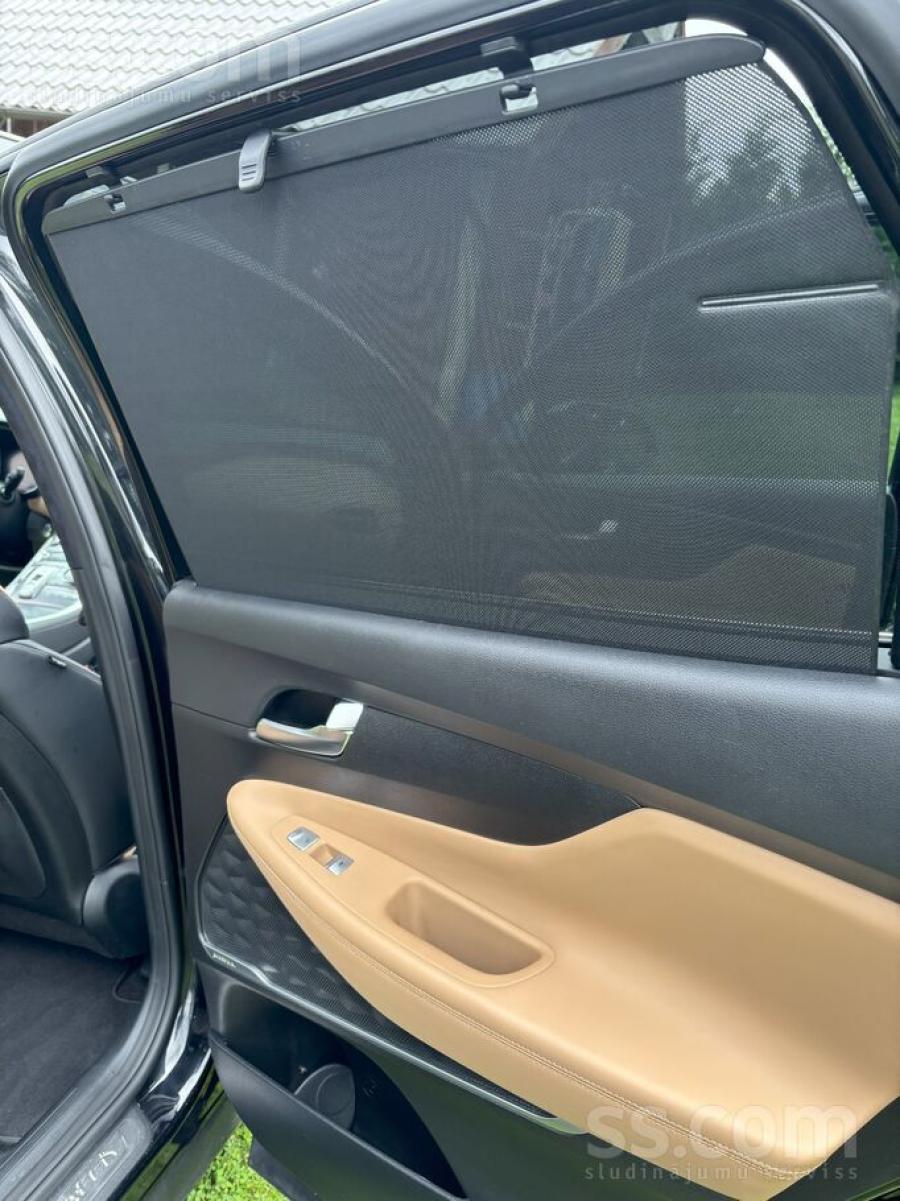 Melns Hyundai Santa Fe 2021 Rīga, ar dzinēja tilpumu 2.20 L un nobraukumu 133 tūkst. km par 27500 €, foto 13 vietnē AUTOMOTO.COM.LV