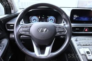 Black Hyundai Santa Fe 2022 in Riga, with an engine capacity of 1.60 L and mileage of 66 thousand km for 34000 €, photo 11 on AUTOMOTO.COM.LV