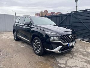 Black Hyundai Santa Fe 2022 in Kaunas, with an engine capacity of 1.60 L and mileage of 111 thousand km for 16800 €, photo  on AUTOMOTO.COM.LV