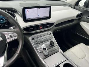 Black Hyundai Santa Fe 2022 in Kaunas, with an engine capacity of 1.60 L and mileage of 111 thousand km for 16800 €, photo 24 on AUTOMOTO.COM.LV