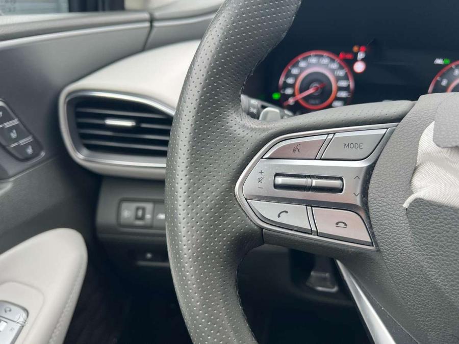 Black Hyundai Santa Fe 2022 in Kaunas, with an engine capacity of 1.60 L and mileage of 111 thousand km for 16800 €, photo 38 on AUTOMOTO.COM.LV