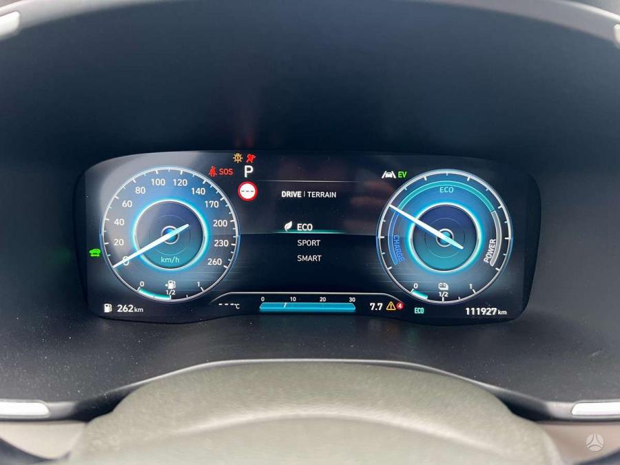 Black Hyundai Santa Fe 2022 in Kaunas, with an engine capacity of 1.60 L and mileage of 111 thousand km for 16800 €, photo 40 on AUTOMOTO.COM.LV