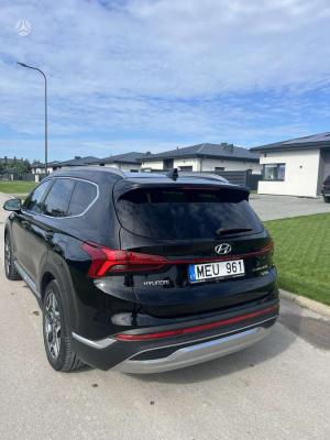 Melns Hyundai Santa Fe 2022 Kauņa, ar dzinēja tilpumu 1.60 L un nobraukumu 53 tūkst. km par 31900 €, foto 4 vietnē AUTOMOTO.COM.LV