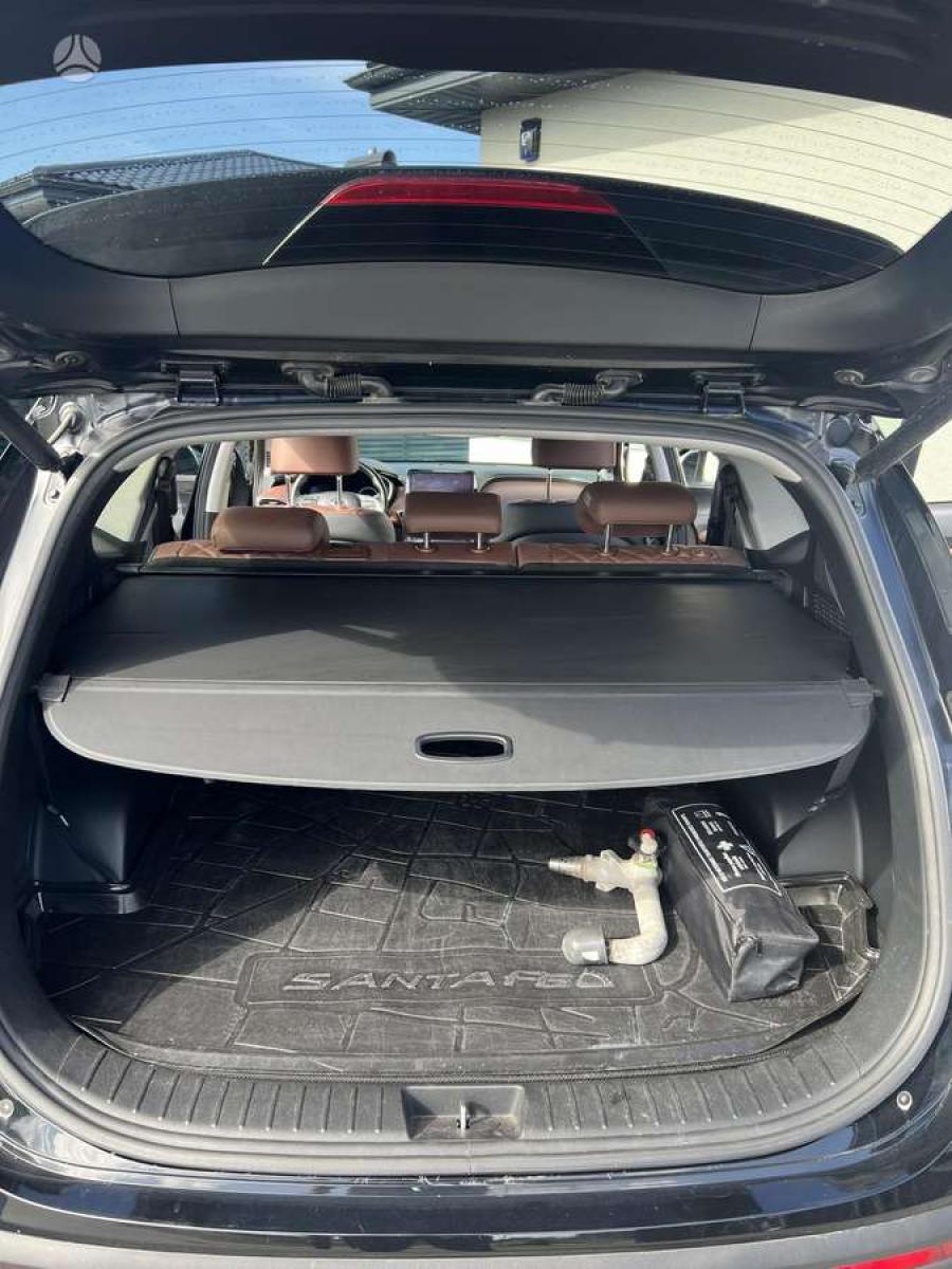 Melns Hyundai Santa Fe 2022 Kauņa, ar dzinēja tilpumu 1.60 L un nobraukumu 53 tūkst. km par 31900 €, foto 15 vietnē AUTOMOTO.COM.LV