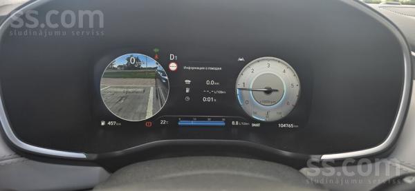 Black Hyundai Santa Fe 2023 in Jelgava, with an engine capacity of 2.20 L and mileage of 105 thousand km for 33000 €, photo 9 on AUTOMOTO.COM.LV