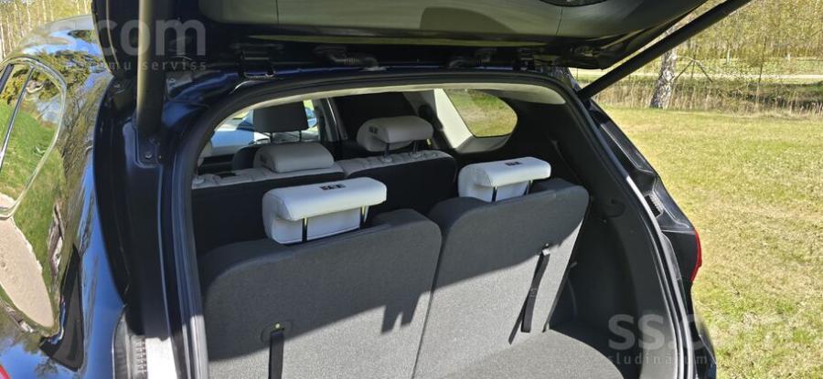 Melns Hyundai Santa Fe 2023 Jelgava, ar dzinēja tilpumu 2.20 L un nobraukumu 105 tūkst. km par 33000 €, foto 14 vietnē AUTOMOTO.COM.LV