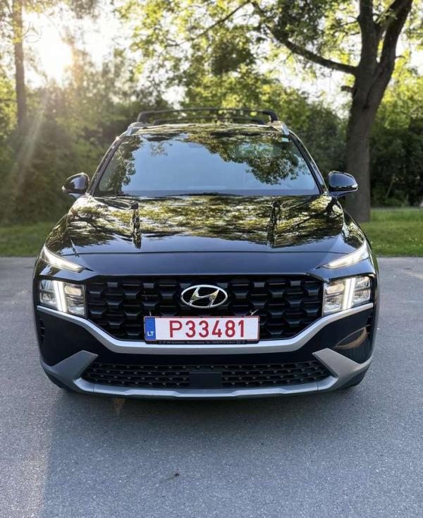 Melns Hyundai Santa Fe 2023 Kauņa, ar dzinēja tilpumu 2.50 L un nobraukumu 55 tūkst. km par 24900 €, foto 2 vietnē AUTOMOTO.COM.LV