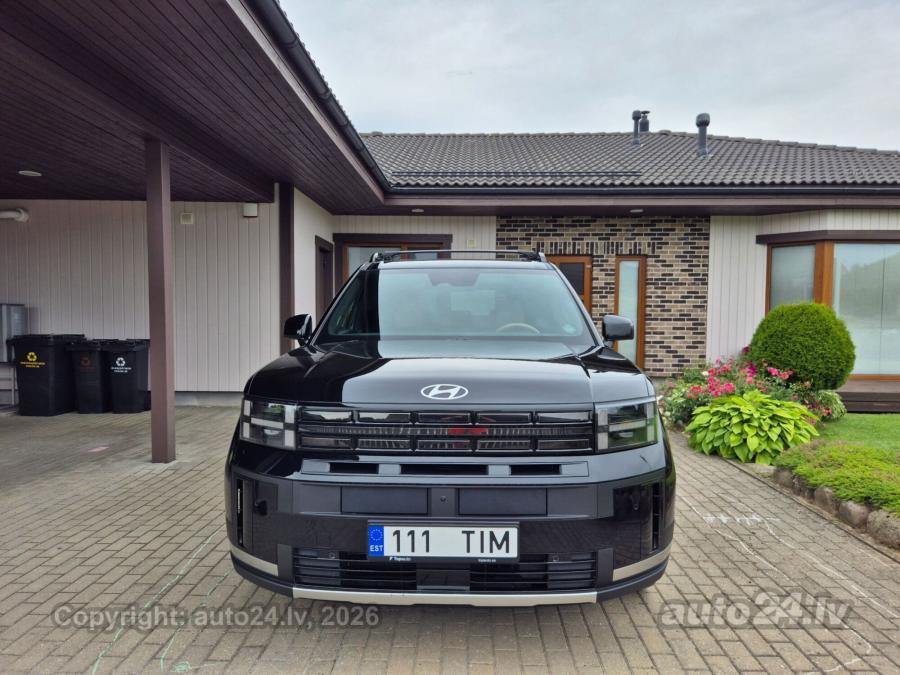 Black Hyundai Santa Fe 2024 in Tartu, with an engine capacity of 1.60 L and mileage of 58 thousand km for 53900 €, photo 5 on AUTOMOTO.COM.LV