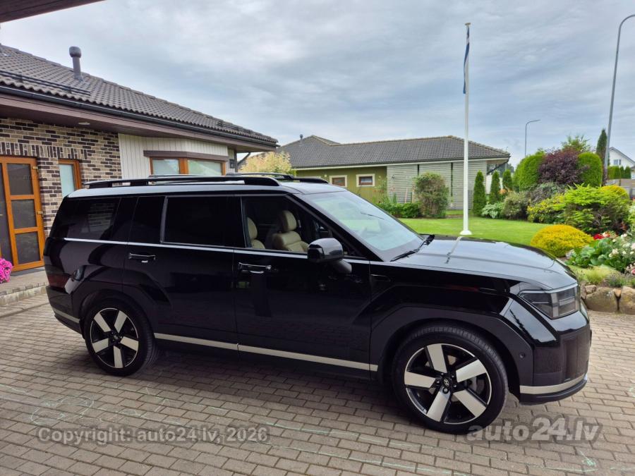 Black Hyundai Santa Fe 2024 in Tartu, with an engine capacity of 1.60 L and mileage of 58 thousand km for 53900 €, photo 7 on AUTOMOTO.COM.LV