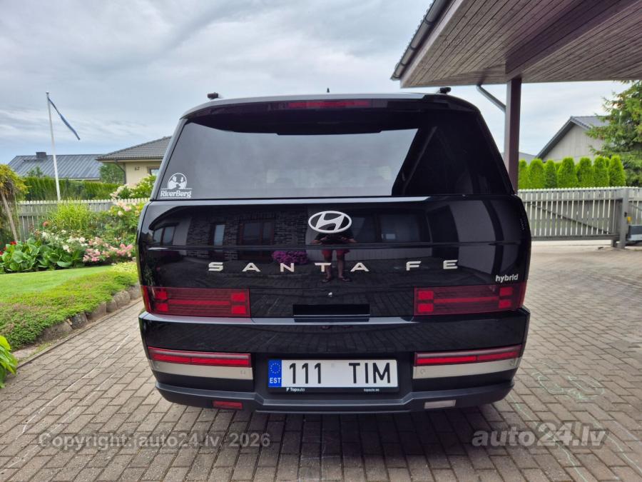 Black Hyundai Santa Fe 2024 in Tartu, with an engine capacity of 1.60 L and mileage of 58 thousand km for 53900 €, photo 9 on AUTOMOTO.COM.LV