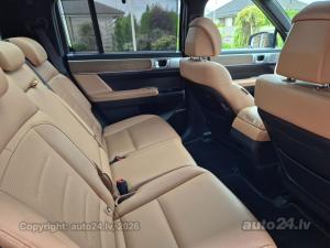 Black Hyundai Santa Fe 2024 in Tartu, with an engine capacity of 1.60 L and mileage of 58 thousand km for 53900 €, photo 12 on AUTOMOTO.COM.LV
