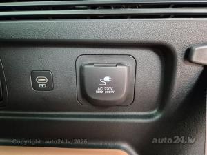 Black Hyundai Santa Fe 2024 in Tartu, with an engine capacity of 1.60 L and mileage of 58 thousand km for 53900 €, photo 22 on AUTOMOTO.COM.LV