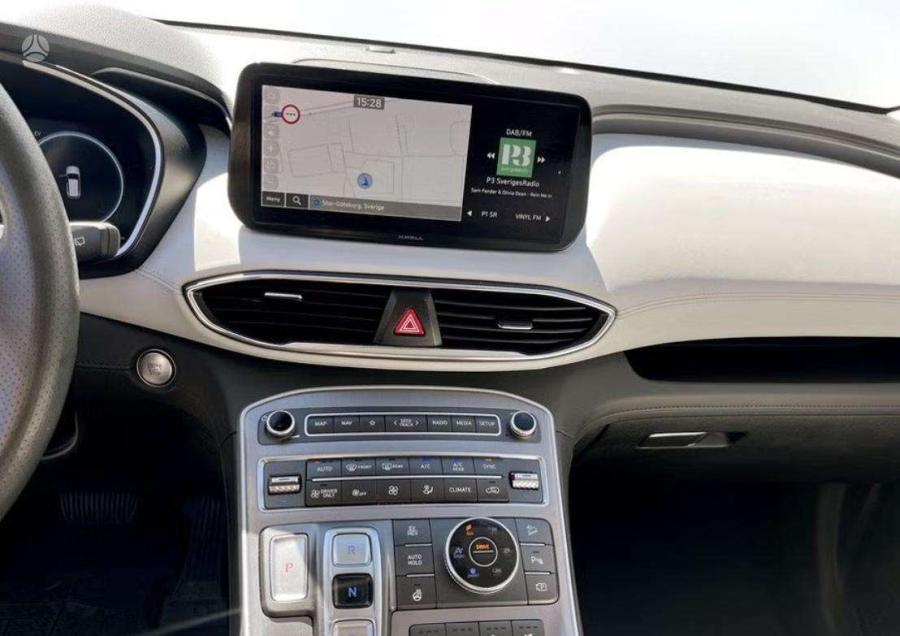 Melns Hyundai Santa Fe 2024 Viļņa, ar dzinēja tilpumu 1.60 L un nobraukumu 39 tūkst. km par 45520 €, foto 6 vietnē AUTOMOTO.COM.LV