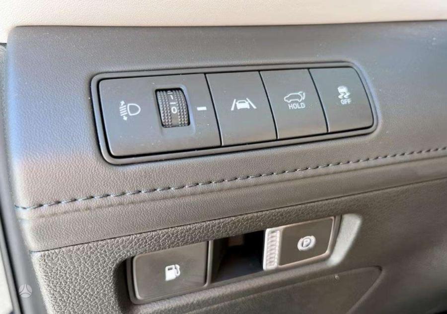 Melns Hyundai Santa Fe 2024 Viļņa, ar dzinēja tilpumu 1.60 L un nobraukumu 39 tūkst. km par 45520 €, foto 16 vietnē AUTOMOTO.COM.LV