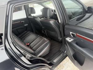 Black Hyundai Santa Fe 2006 in Vilkaviskis, with an engine capacity of 2.20 L and mileage of 275 thousand km for 3799 €, photo 9 on AUTOMOTO.COM.LV