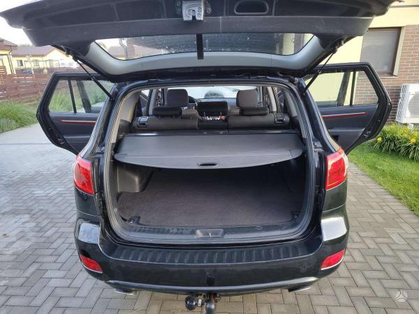 Черный Хендай Санта Фе 2008 в Клайпеда, объемом двигателя 2.66 л и пробегом 191 тыс. км за 3400 €, фото 5 на AUTOMOTO.COM.LV