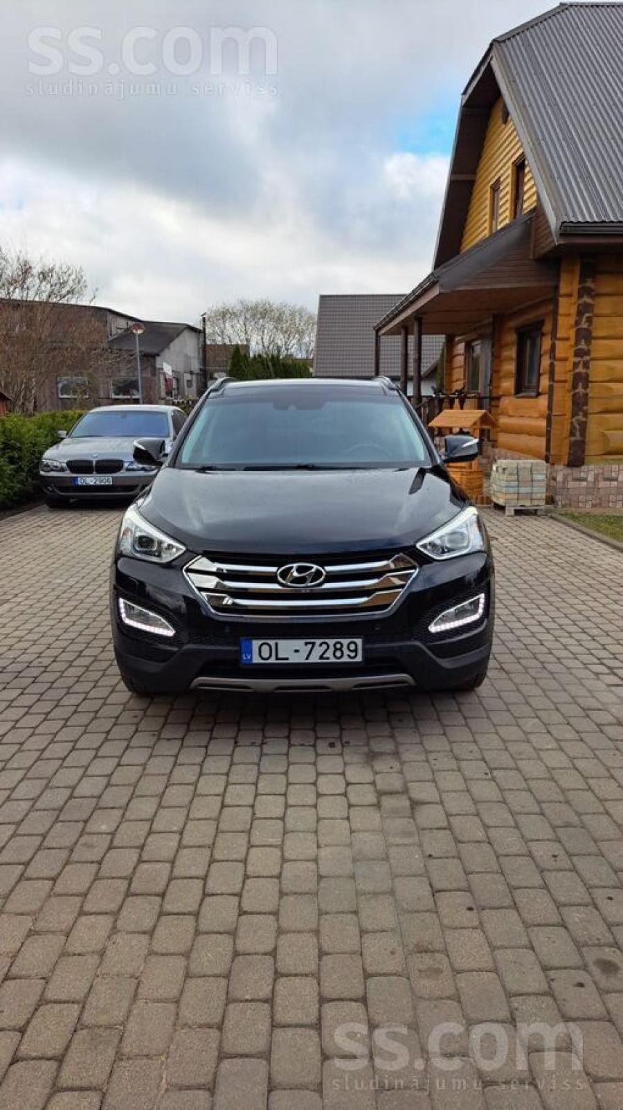 Melns Hyundai Santa Fe 2014 Rīga, ar dzinēja tilpumu 2.20 L un nobraukumu 190 tūkst. km par 8800 €, foto 1 vietnē AUTOMOTO.COM.LV