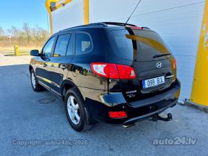 Black Hyundai Santa Fe 2006 in Tallinn, with an engine capacity of 2.20 L and mileage of 342 thousand km for 1890 €, photo 3 on AUTOMOTO.COM.LV