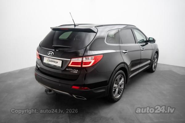 Melns Hyundai Santa Fe 2015 Tallina, ar dzinēja tilpumu 2.20 L un nobraukumu 191 tūkst. km par 14999 €, foto 4 vietnē AUTOMOTO.COM.LV