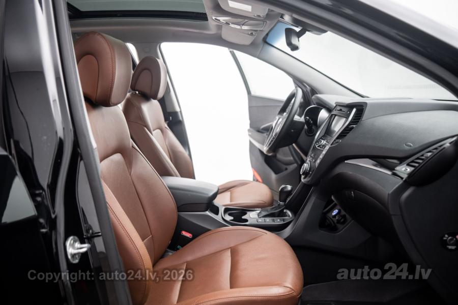 Melns Hyundai Santa Fe 2015 Tallina, ar dzinēja tilpumu 2.20 L un nobraukumu 191 tūkst. km par 14999 €, foto 12 vietnē AUTOMOTO.COM.LV