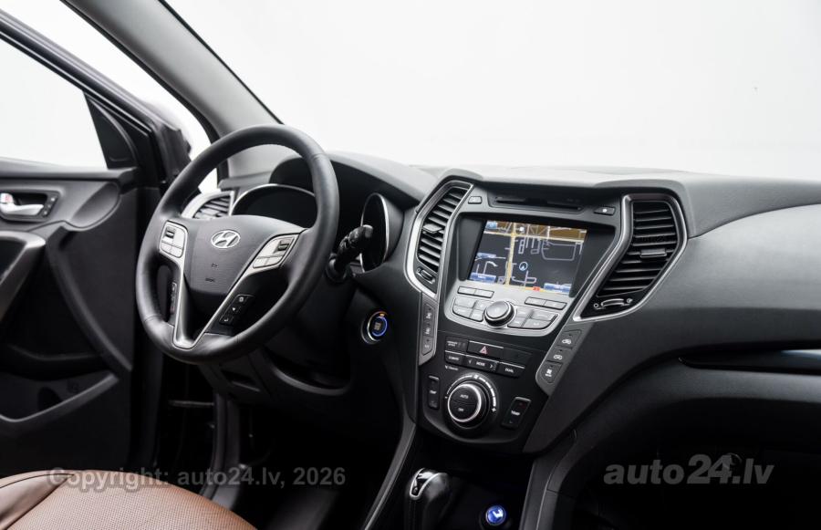 Melns Hyundai Santa Fe 2015 Tallina, ar dzinēja tilpumu 2.20 L un nobraukumu 191 tūkst. km par 14999 €, foto 13 vietnē AUTOMOTO.COM.LV
