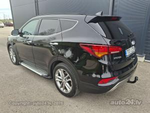 Melns Hyundai Santa Fe 2016 Tallina, ar dzinēja tilpumu 2.20 L un nobraukumu 176 tūkst. km par 16900 €, foto 5 vietnē AUTOMOTO.COM.LV