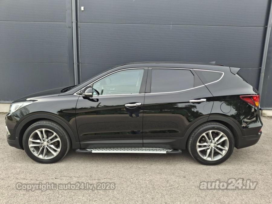 Melns Hyundai Santa Fe 2016 Tallina, ar dzinēja tilpumu 2.20 L un nobraukumu 176 tūkst. km par 16900 €, foto 7 vietnē AUTOMOTO.COM.LV