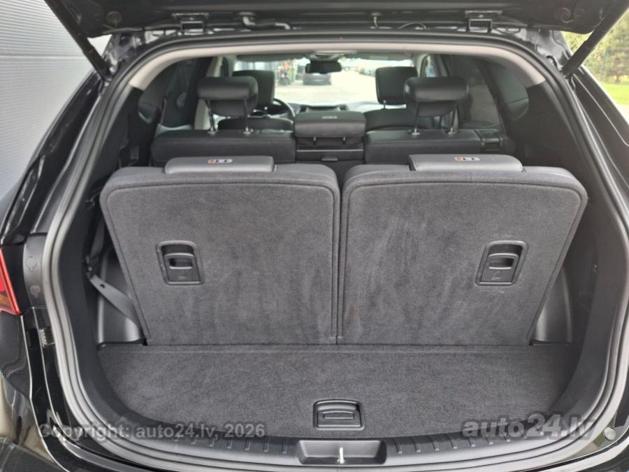 Melns Hyundai Santa Fe 2016 Tallina, ar dzinēja tilpumu 2.20 L un nobraukumu 176 tūkst. km par 16900 €, foto 17 vietnē AUTOMOTO.COM.LV