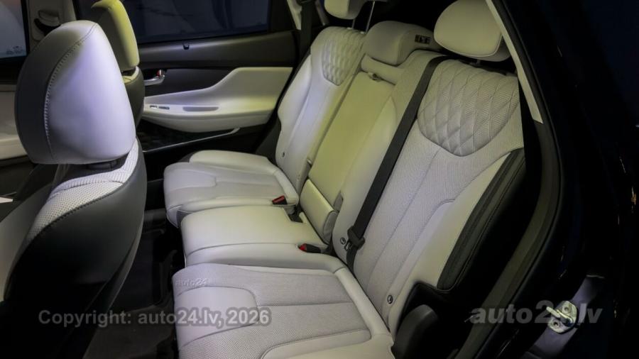 Melns Hyundai Santa Fe 2021 Tallina, ar dzinēja tilpumu 2.20 L un nobraukumu 116 tūkst. km par 34800 €, foto 14 vietnē AUTOMOTO.COM.LV