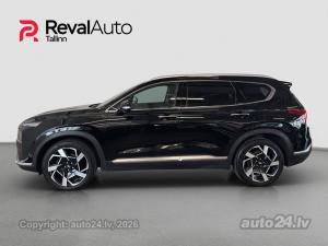 Black Hyundai Santa Fe 2023 in Tallinn, with an engine capacity of 2.20 L and mileage of 61 thousand km for 37900 €, photo 3 on AUTOMOTO.COM.LV