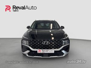 Black Hyundai Santa Fe 2023 in Tallinn, with an engine capacity of 2.20 L and mileage of 61 thousand km for 37900 €, photo 5 on AUTOMOTO.COM.LV