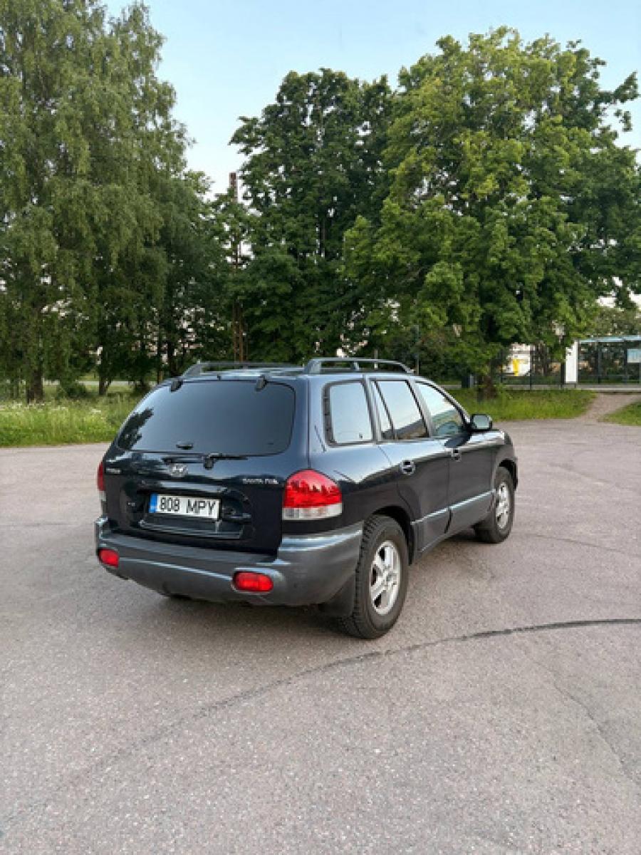 Zils Hyundai Santa Fe 2003 Tallina, ar dzinēja tilpumu 0.00 L un nobraukumu 370 tūkst. km par 2000 €, foto 6 vietnē AUTOMOTO.COM.LV