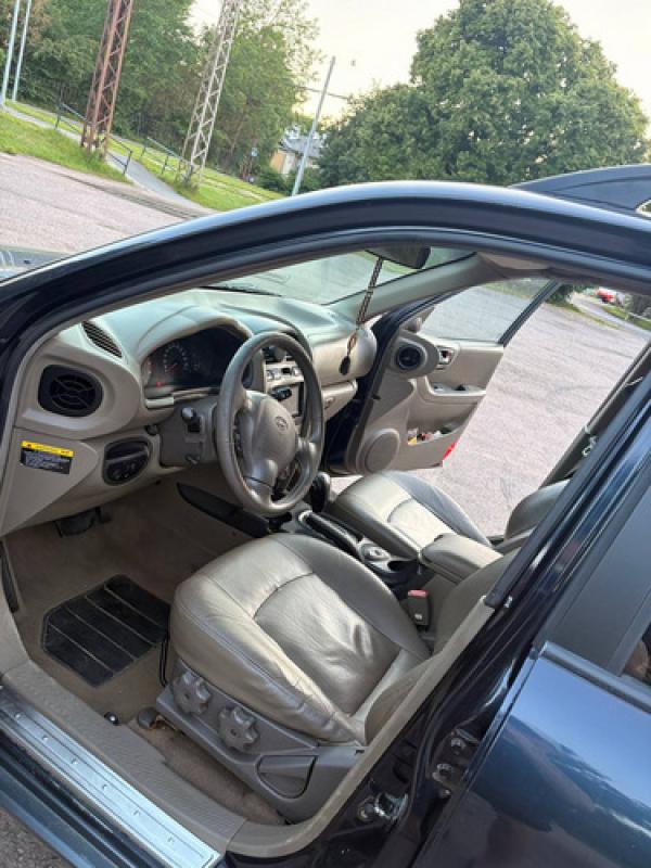 Blue Hyundai Santa Fe 2003 in Tallinn, with an engine capacity of 0.00 L and mileage of 370 thousand km for 2000 €, photo 8 on AUTOMOTO.COM.LV